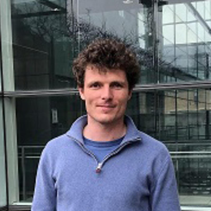 Dr Louis Morris | SCG-Oxford Centre of Excellence